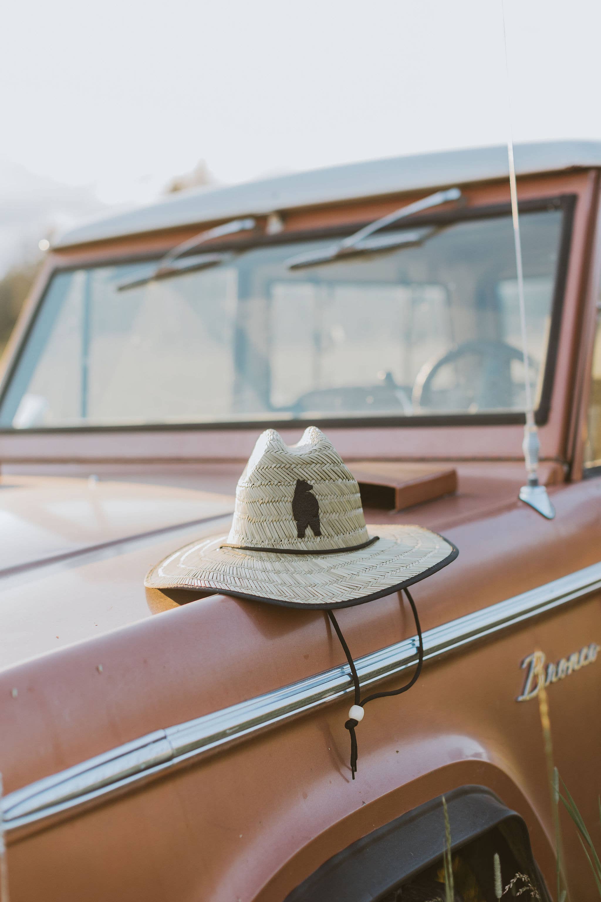 Hey Bear! Beach Straw Sun Hat- Mountains Of Montana – LuLu's Montana Market